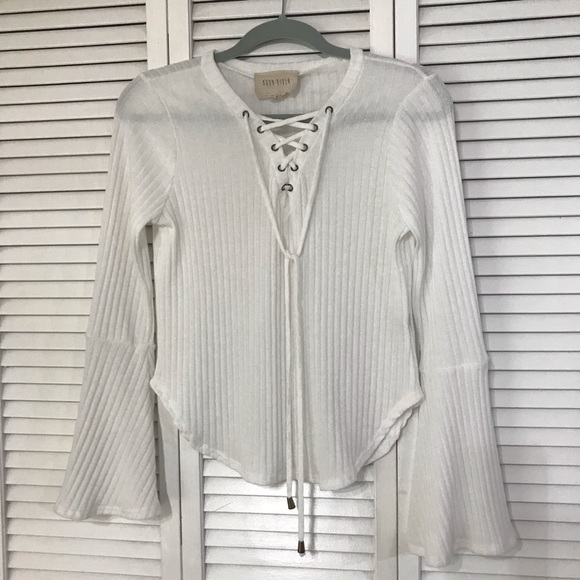 Moon River | Tops | Moon River Long Bell Sleeve Top | Poshmark